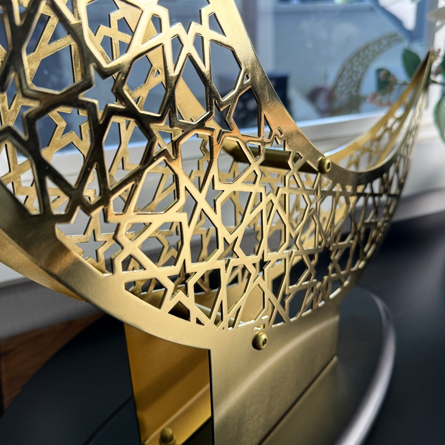 Crescent and Star Shiny Metal Ramadan Decor – Shukran Islamic Arts